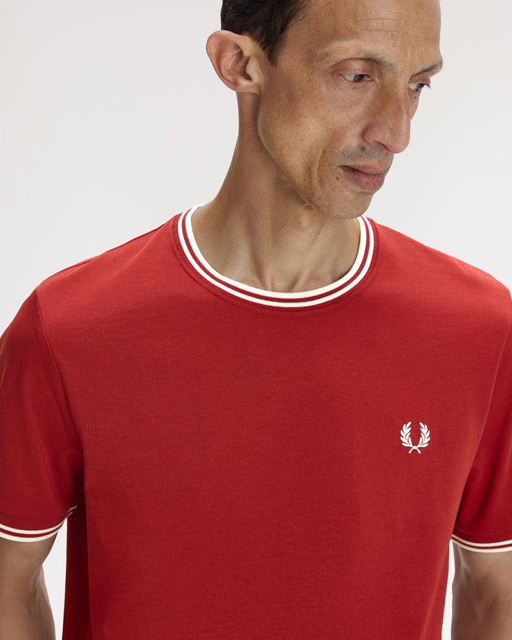 Fred Perry Twin Tipped T Shirt - Burnt Red / Snow White – JEANSTORE